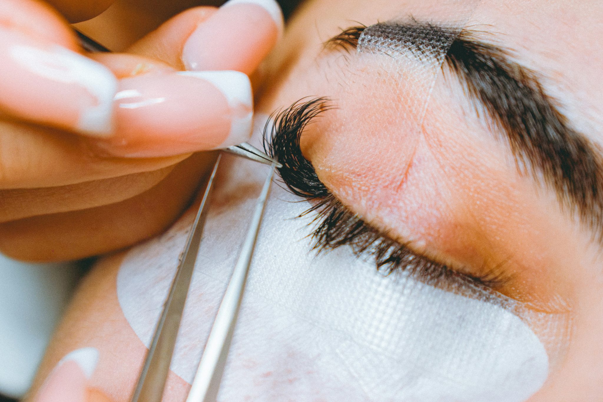 The Essential Components of a Professional Lash Extension Training Kit ...